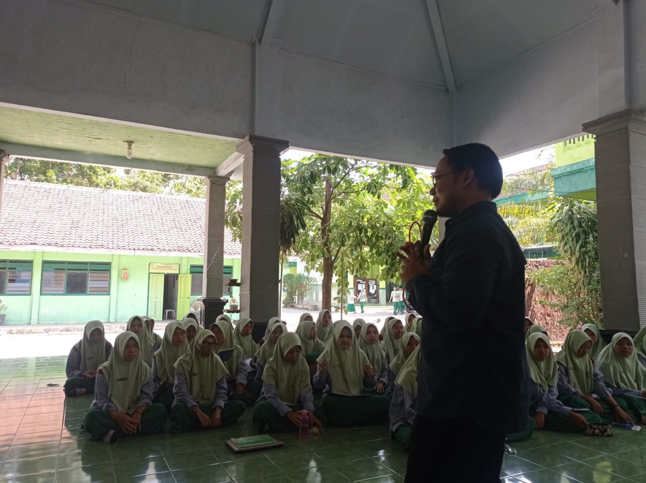 Pengabdian Masyarakat PTI Ke Sekolah Batch 1 Bersama MAPK Al-Hidayah