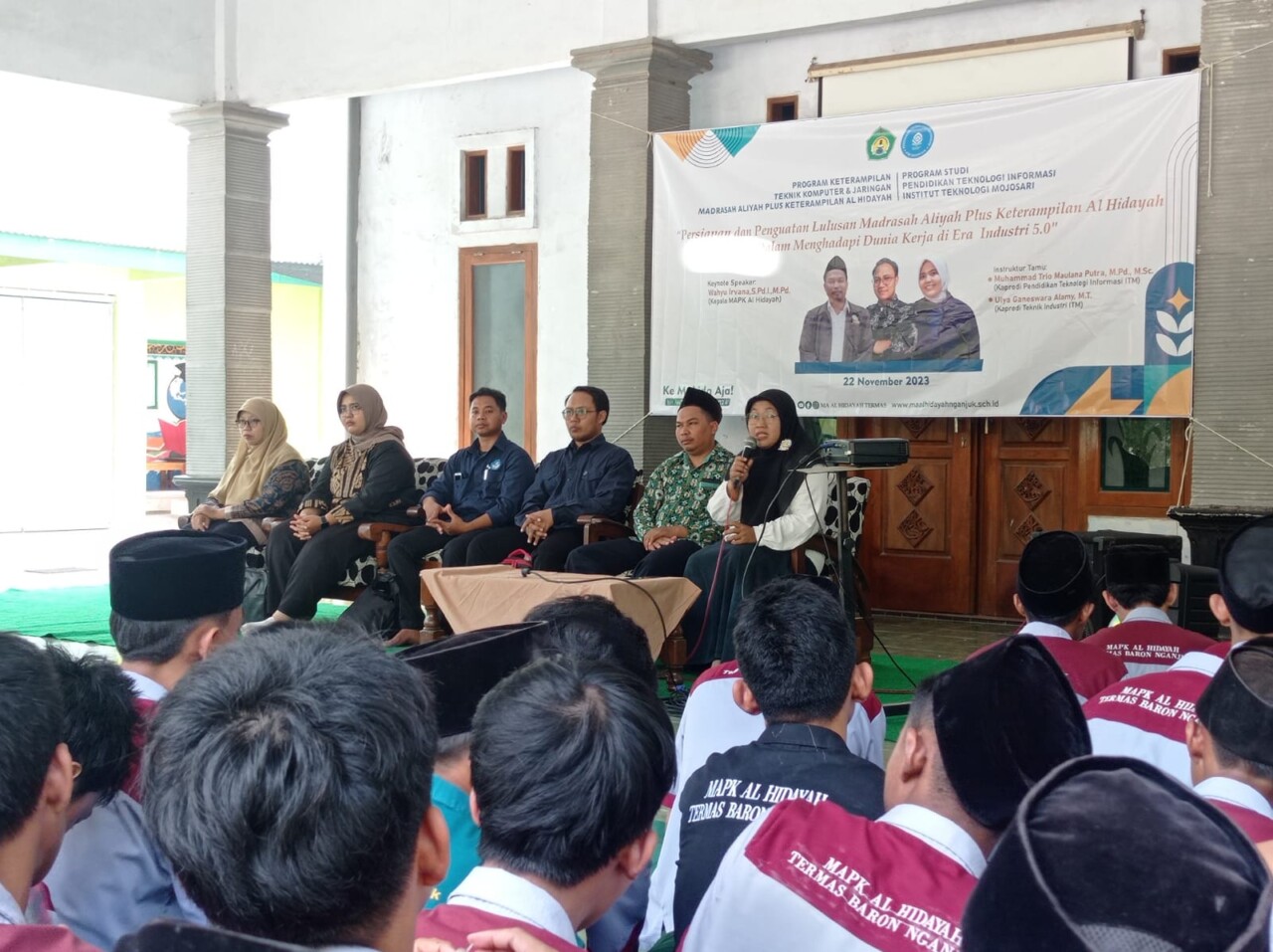 Pengabdian Masyarakat PTI Ke Sekolah Batch 1 Bersama MAPK Al-Hidayah